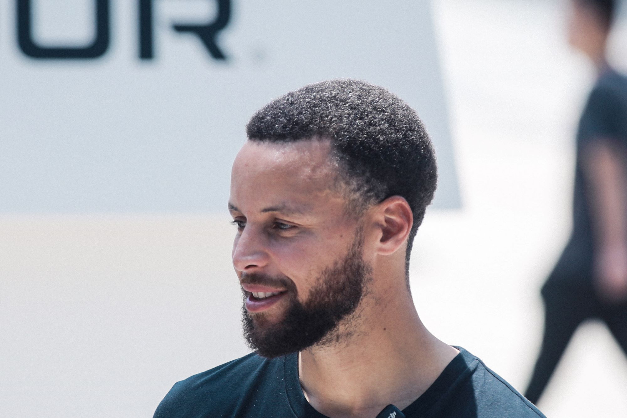 Με πόσα χρήματα έφυγε από την Under Armour ο Στεφ Κάρι | Insider