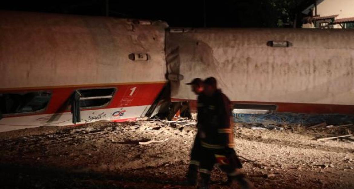 Τρεις νεκροί από τον εκτροχιασμό του τρένου (pics) | Insider