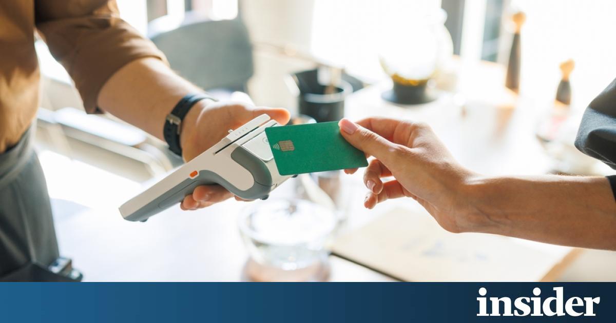 Υποχρεωτικές από σήμερα οι πληρωμές με IRIS σε όλες τις επιχειρήσεις ...