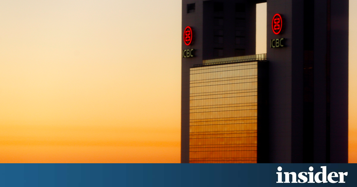 ICBC: Η μεγαλύτερη τράπεζα στον κόσμο έκανε συναλλαγές με... USB stick ...